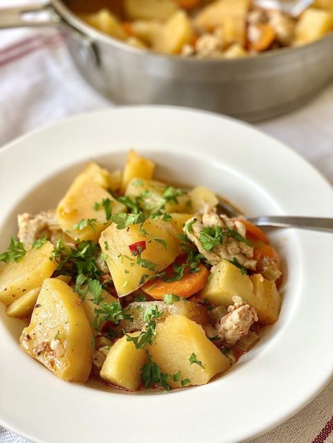 Chicken Stew – LOOK WHAT I COOK